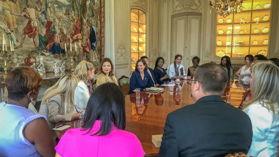 WOMEN IN TECH® Round Table at the US Ambassador to France's Residency ...